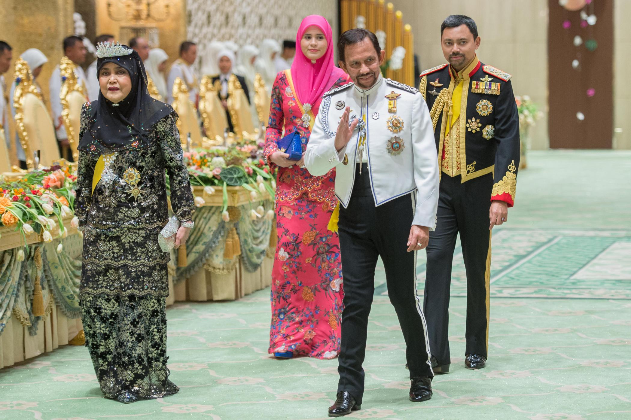 Berita - Majlis Santap Negara bersama tetamu-tetamu...